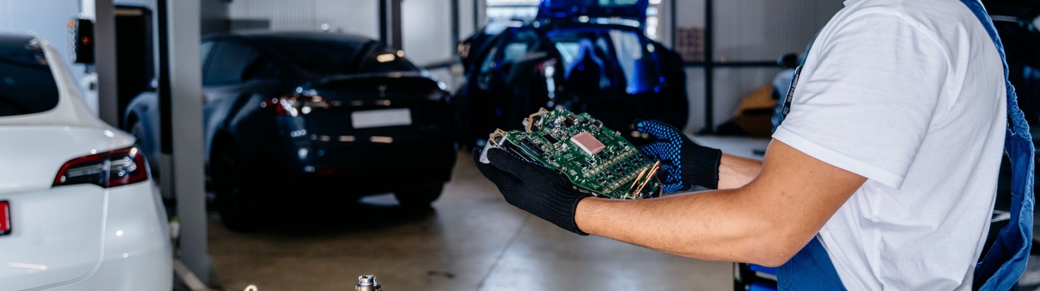 Understanding the Electronic Control Module (ECM) - Reliance Auto Mechanic