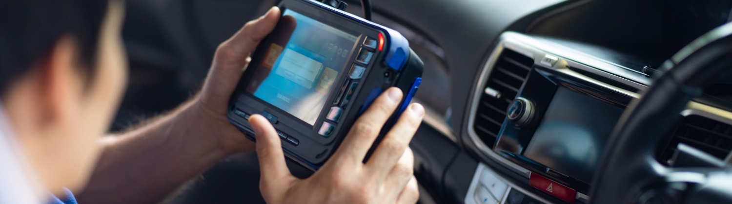 Understanding the Electronic Control Module in Automobiles - Reliance ...